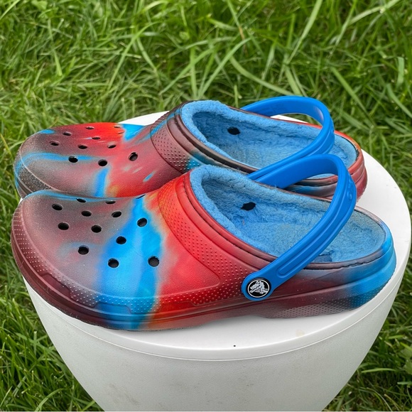 CROCS | Shoes | Crocs Clogs Junior Kids Size 5 Classic Lined Out Of ...